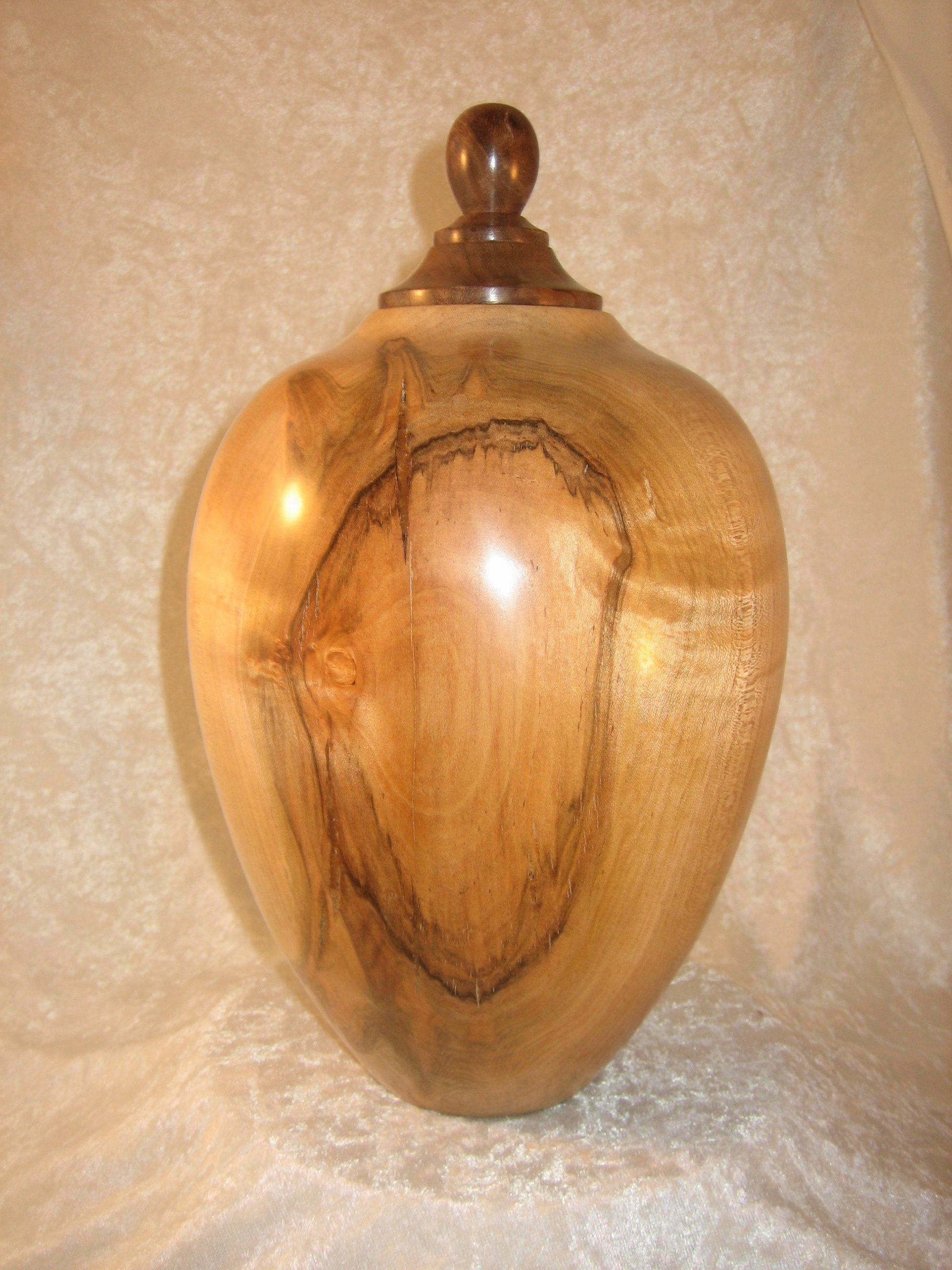 Custom Turned Urns | Handcrafted Wooden Urns by David Swiger